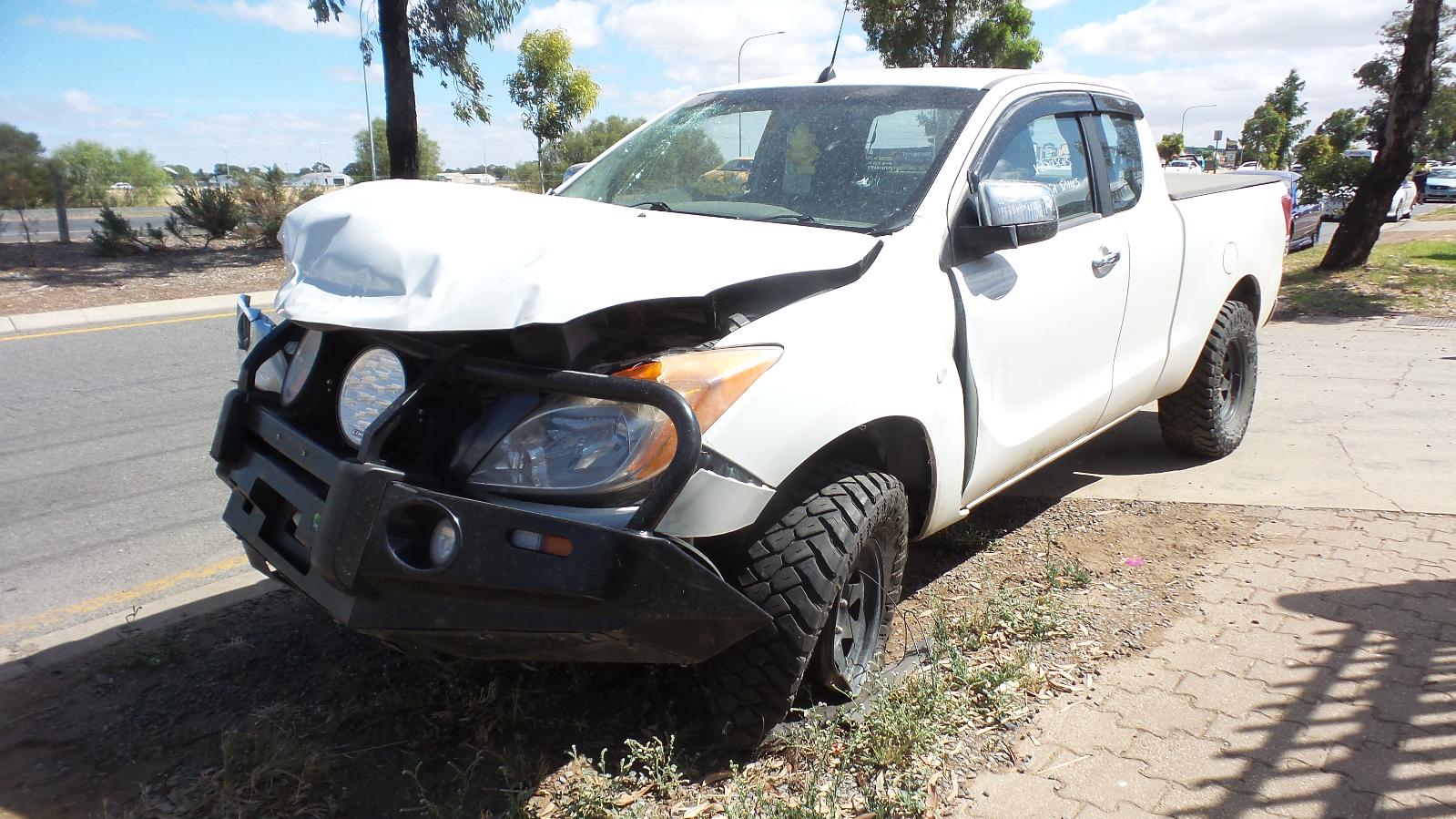 Fuel Filter Housing Bt50 Mazda 2014