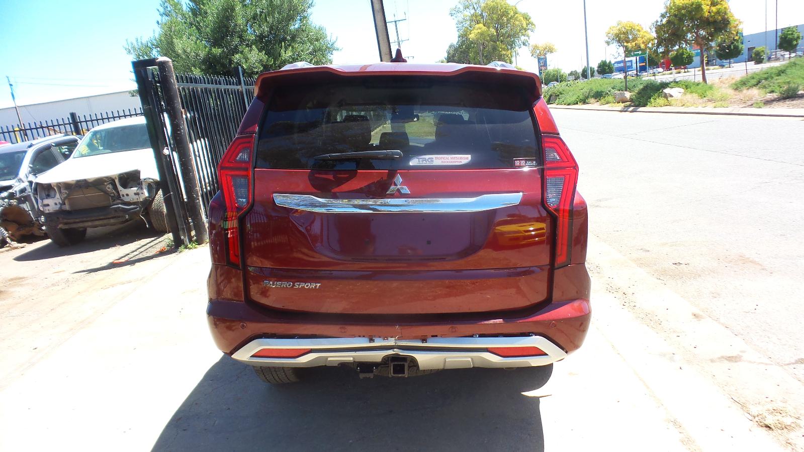 Fuel Filter Housing Pajero Mitsubishi 2022