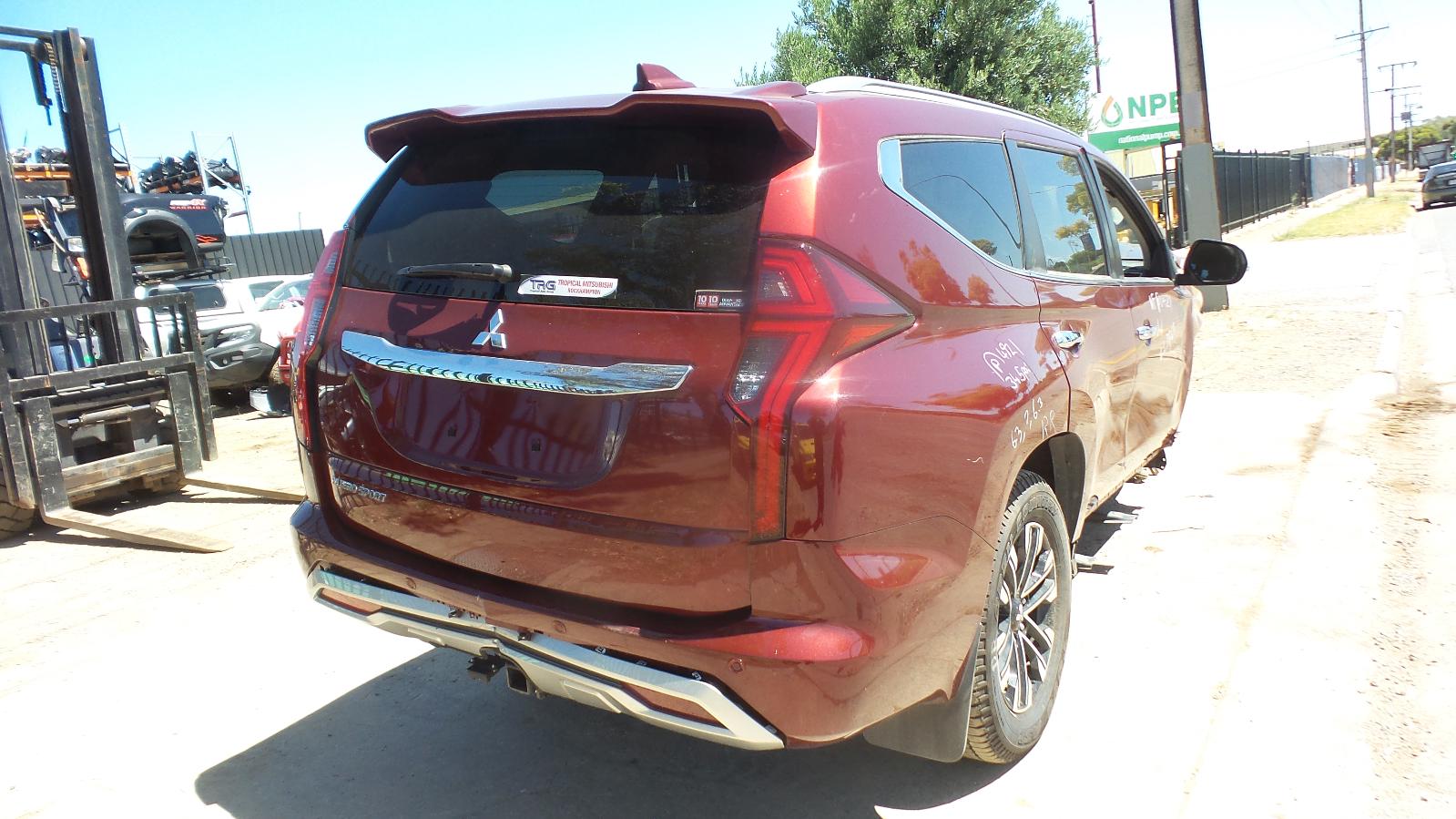 Fuel Filter Housing Pajero Mitsubishi 2022